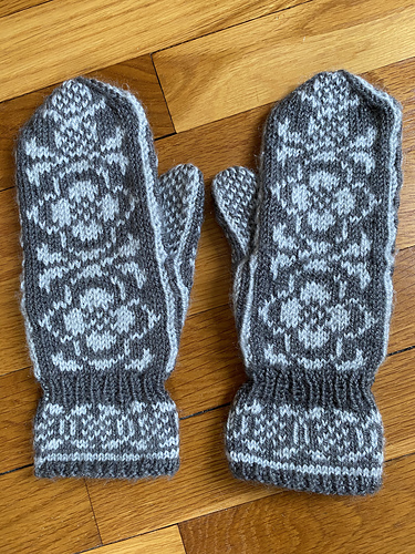 Ravelry: Mittens with Cuff pattern by Kajsa Lindquist