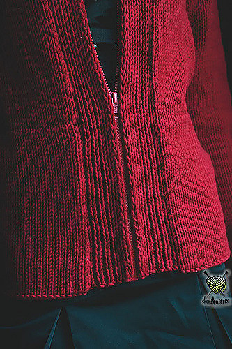 Ravelry: L'il Red Riding Hoodie pattern by Jennifer Stafford