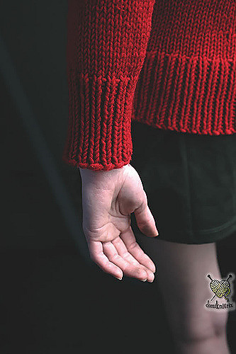 Ravelry: L'il Red Riding Hoodie pattern by Jennifer Stafford