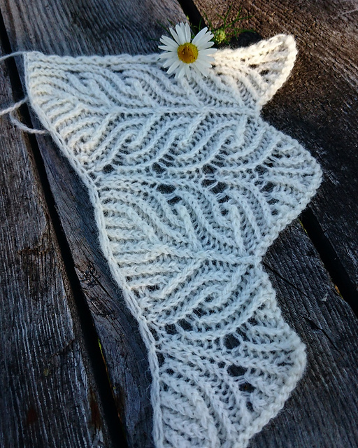 Ravelry: donnaGala's Filemot shawl