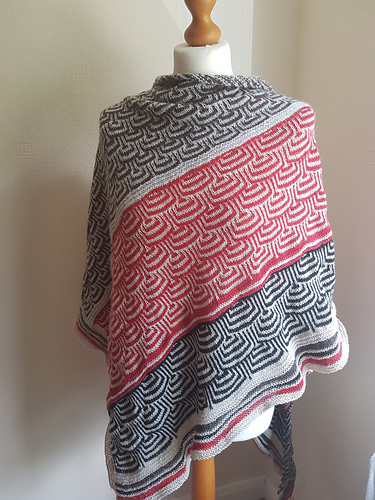 Ravelry: Poropuntius Shawl pattern by liZKnits