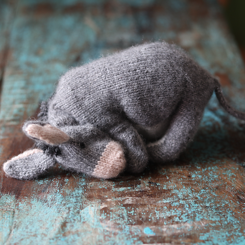 Ravelry: Eeyore pattern by Claire Garland