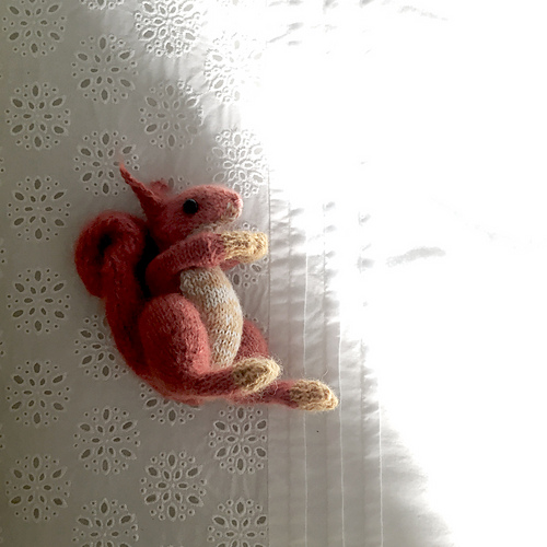 Ravelry: Mini Red Squirrel pattern by Claire Garland