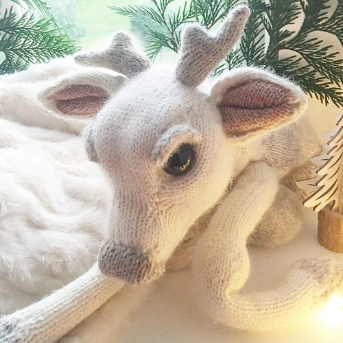 Ravelry: White Buck pattern by Claire Garland