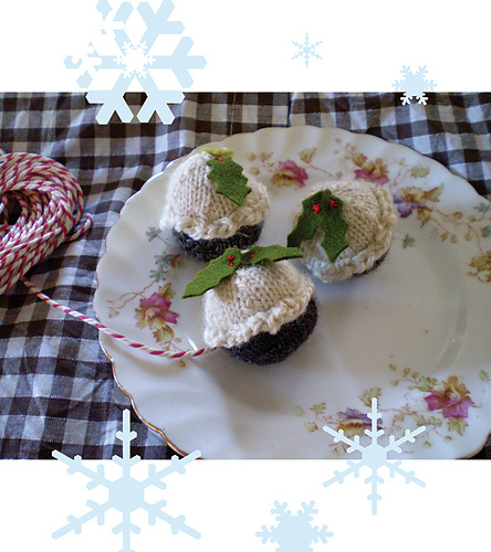 Ravelry: Mini Christmas pudding pattern by Claire Garland