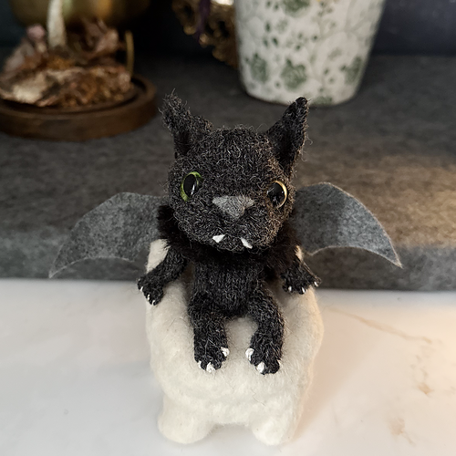 Ravelry: Bat-Cat hybrid pattern by Claire Garland