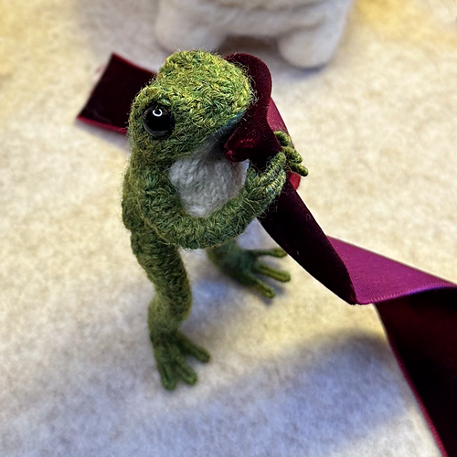 Ravelry: Green Frog pattern by Claire Garland