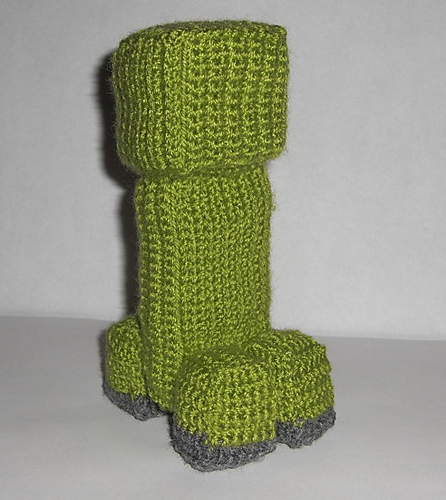 Ravelry: Minecraft Creeper all sizes pattern by Minke van der Zee