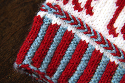 Ravelry: Caribou Snow Mittens and Hat pattern by Donna Druchunas