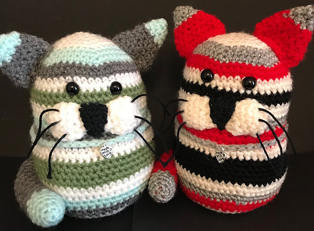 Ravelry: Stripy Fat Cat pattern by Debbie Shutter