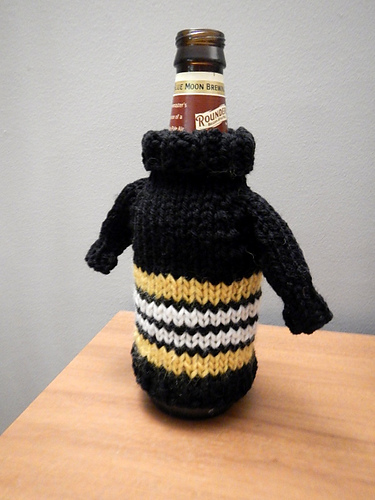 Ravelry: Beer Sweater Cozy pattern by Rebecca Shepler