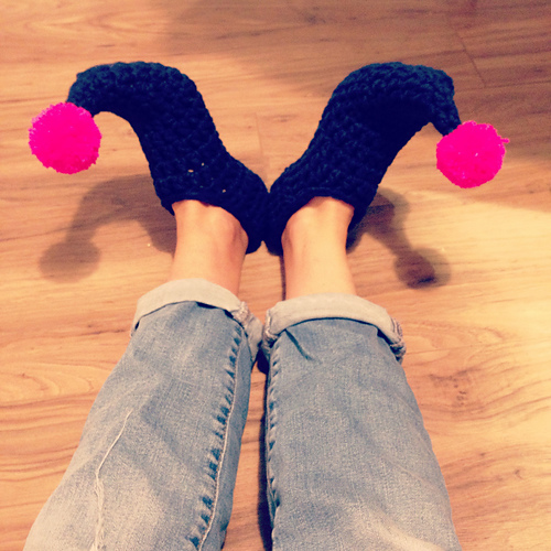 Ravelry: Buddy Elf Slippers pattern by Make.E Emily Ashbourn