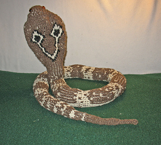 Ravelry: Spectacled cobra - Naja naja pattern by corvus corone corone