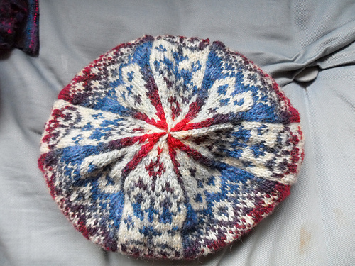 Ravelry: Diamond Jubilee Beret pattern by Alice Starmore