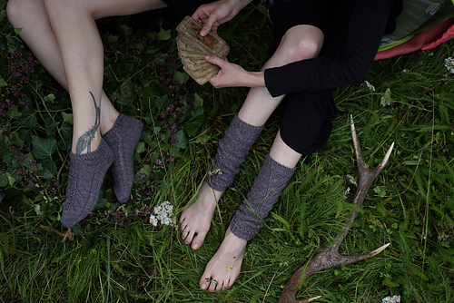 Ravelry: Guêtres Algiz pattern by Noemie Jelly