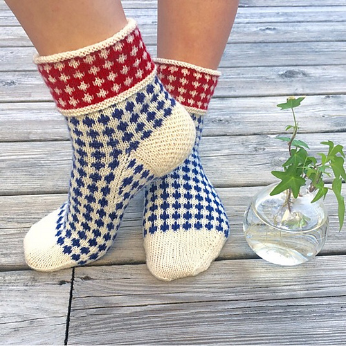 Ravelry: Adam & Eva pattern by Evelina Roos