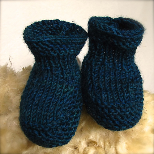 Ravelry: Newborn Booties pattern by Priscillia Uloho