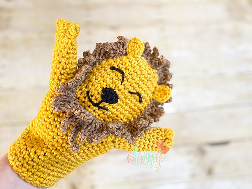 Ravelry: Cowardly Lion Hand Puppet pattern by Erin Greene
