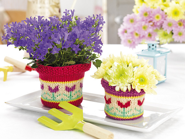 Ravelry: Flower Pot Covers pattern by Susie Johns
