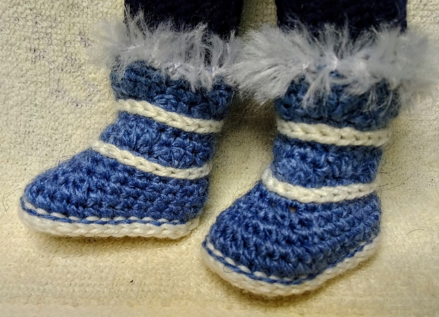 Ravelry: Doll winter boots pattern by Ella Kovalyova