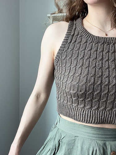 Ravelry: 06 Cable Cut Out pattern by Eleanor Alice