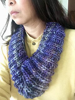 Ravelry: elei's Round-&-Round-We-Go Cowl