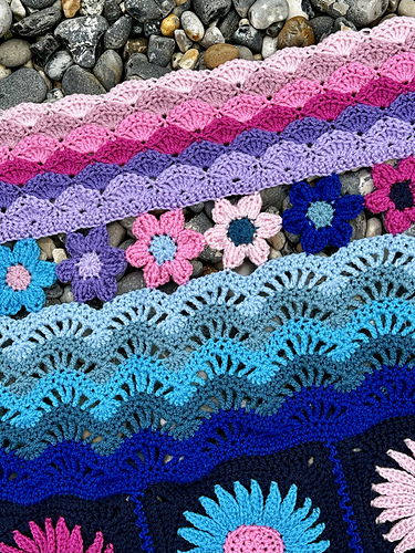 Ravelry: Enchanted Coast Wrap pattern by Eleonora Tully