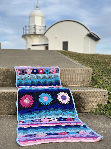 Ravelry: Enchanted Coast Wrap pattern by Eleonora Tully