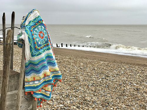 Ravelry: Beachcombing Blanket pattern by Eleonora Tully
