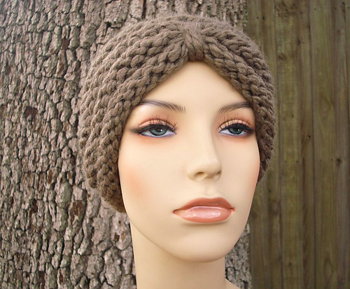 Ravelry: The Turban Beanie pattern by Diane Serviss