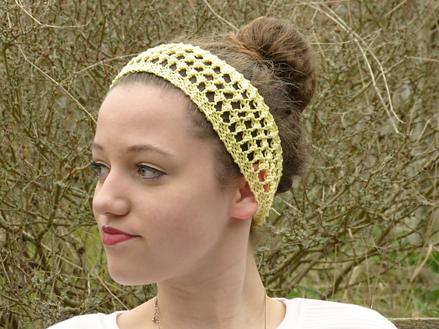 Ravelry: Filet Lace Straight Headband pattern by Knittiana Designs