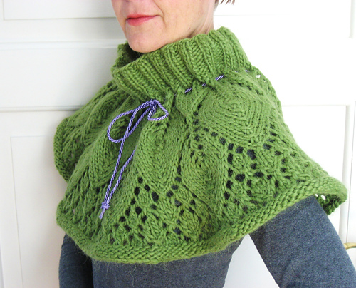 Ravelry: #18 Lacy Leaf Capelet pattern by Eline Oftedal