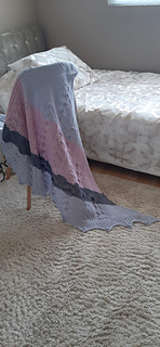 Ravelry: chal shawl pattern by Elisa Rodrìguez