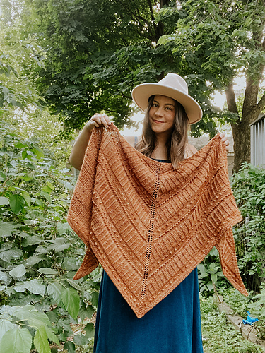 Ravelry: Copper Leaf pattern by Elizabeth Tubman