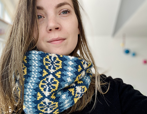 Ravelry: Croft Cowl pattern by Ella Gordon