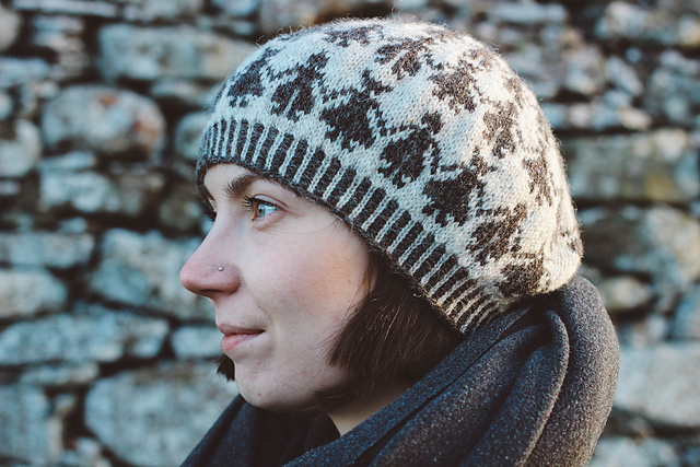 Ravelry: Erne Beret pattern by Ella Gordon