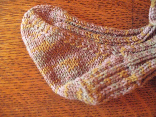 Ravelry: Maizy Ruffled Socks pattern by Laura Andersson