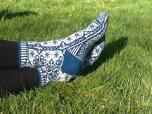 Ravelry: Snowflake Socks pattern by Ellen Wixted