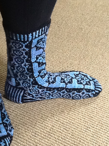 Ravelry: Figure/Ground Socks pattern by Ellen Wixted