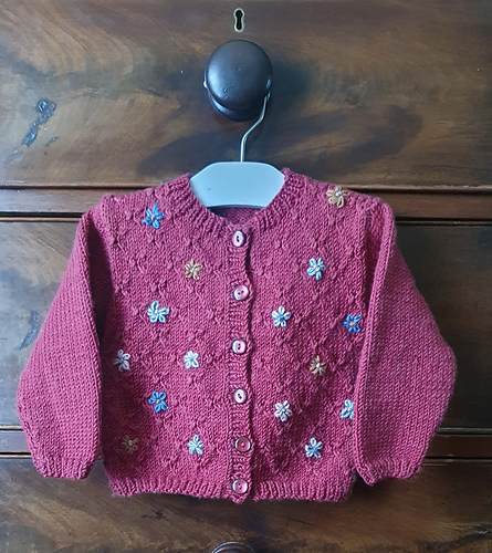 Ravelry: Floral Trellis Cardigan pattern by Ellie Woods