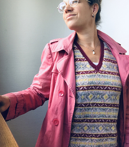 Ravelry: swan slip-over pattern by bunnymuff - Mona Zillah