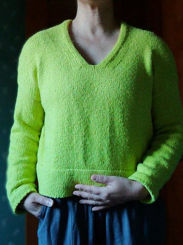 Ravelry: CUMMERBUND Vneck pattern by ANKESTRiCK