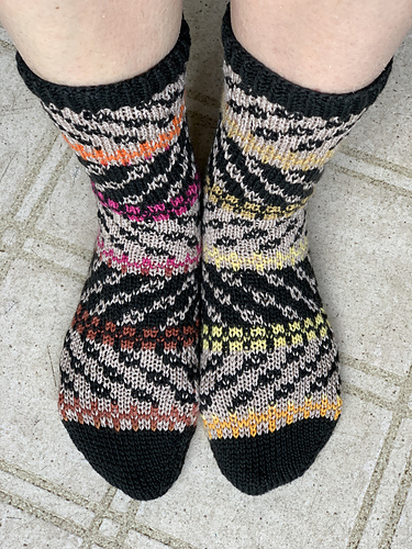 Ravelry: Unravel Memories Socks pattern by Zanete Knits