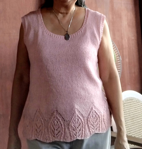 Ravelry: La Feuille pattern by Anne B Hanssen