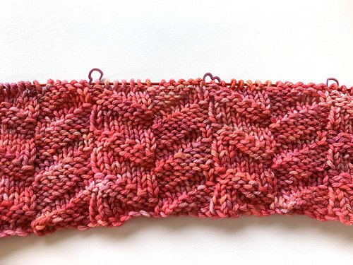 Ravelry: Knitquick - chevron pattern by Susan Ashcroft