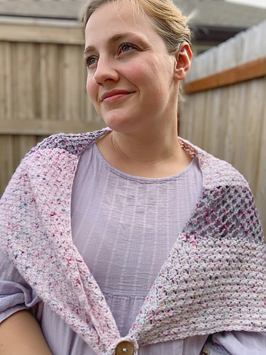 Ravelry: Sweet Pea Small Shawl pattern by Emily Crow