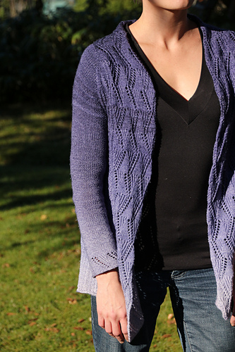 Ravelry: Lisa pattern by Marion Crivelli