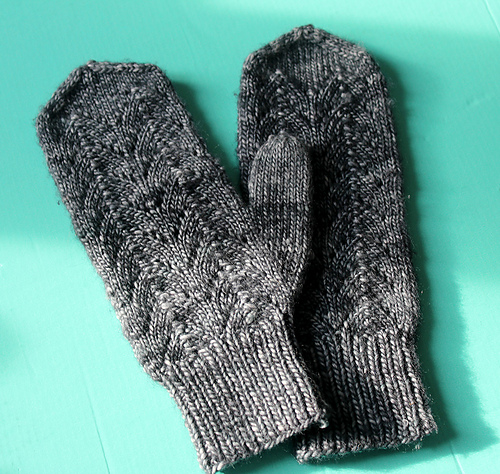 Ravelry: Simple Autumn Mittens pattern by Halldora J