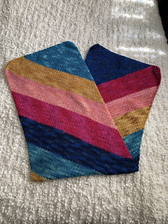 Ravelry: ennaih's Rainbow Showers Scarf