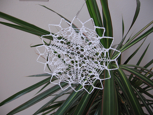 Ravelry: Flurry, a Lace Snowflake pattern by Linda Browning